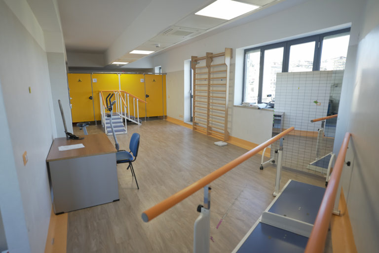 Riabilitazione Intensiva Specializzata - Camaldoli hospital Riabilitazione Intensiva Specializzata - Camaldoli hospital